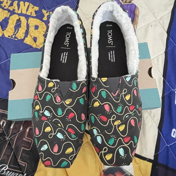 Toms | Shoes | Toms Women Slip On Shoes Glow In The Dark Christmas ...